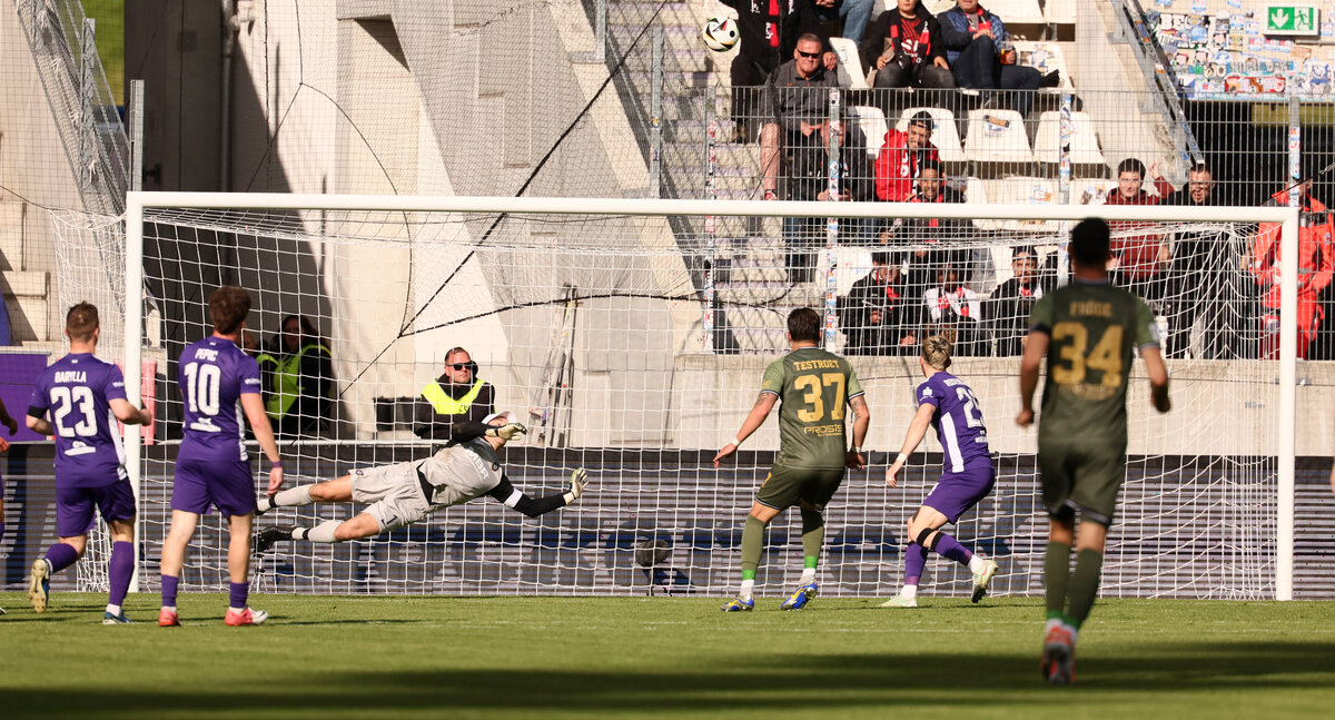 1:0 - Veilchen sichern sich den Klassenerhalt - FC Erzgebirge Aue